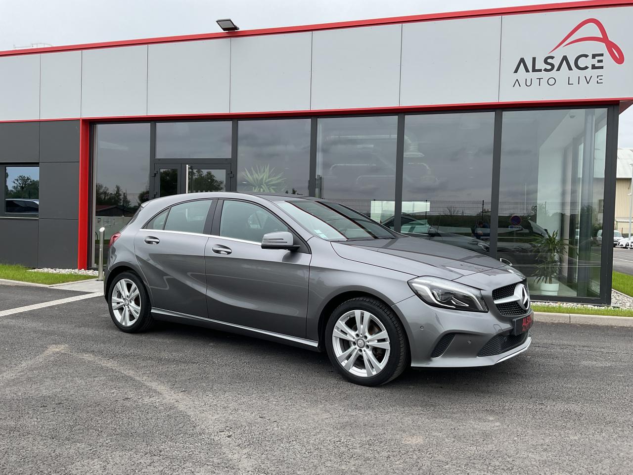 MERCEDES CLASSE A 180 d SENSATION - BV 7G-DCT BERLINE - PHASE 2