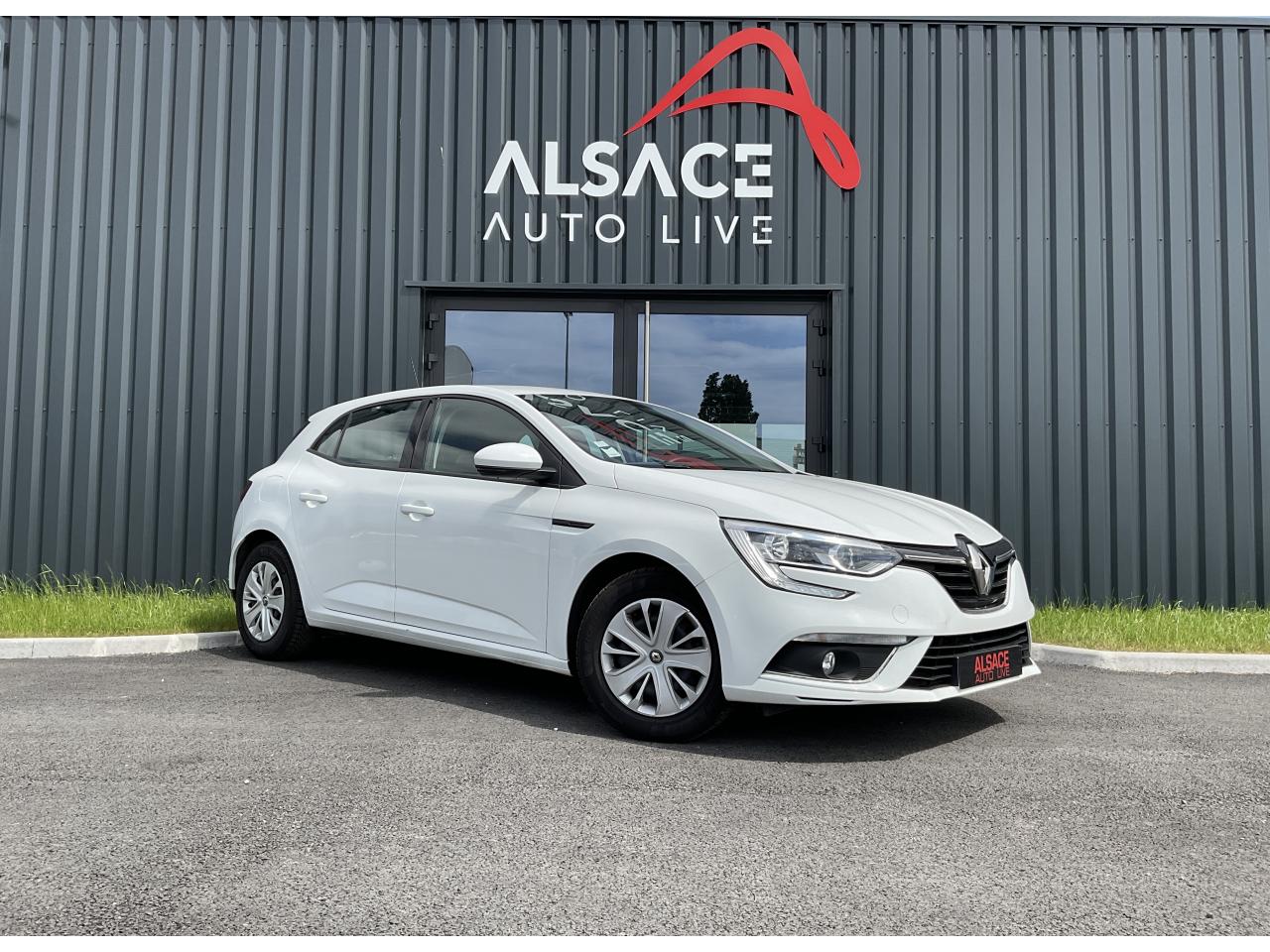 Alsace Auto Live, plus de cent véhicules sur parc, avec une expertise ...